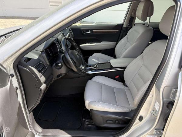 Grey Renault Koleos 2020 in Kaunas, with an engine capacity of 2.00 L and mileage of 200 thousand km for 12900 €, photo 10 on AUTOMOTO.COM.LV