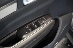 Pelēks Renault Koleos 2021 Viļņa, ar dzinēja tilpumu 2.00 L un nobraukumu 63 tūkst. km par 22900 €, foto 26 vietnē AUTOMOTO.COM.LV