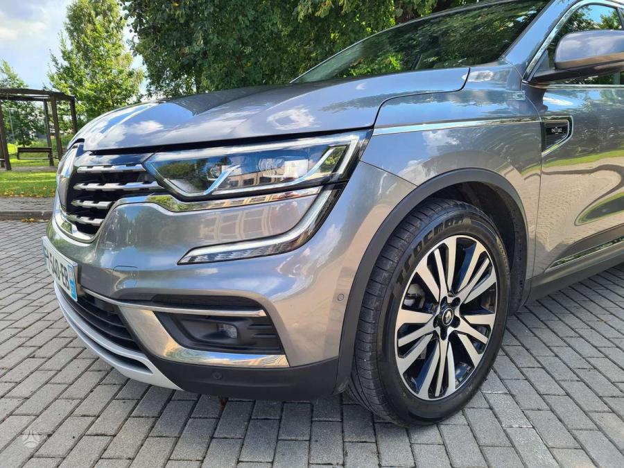 Grey Renault Koleos 2021 in Taurage, with an engine capacity of 2.00 L and mileage of 278 thousand km for 13300 €, photo 4 on AUTOMOTO.COM.LV