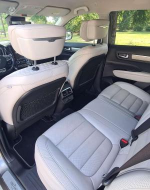 Grey Renault Koleos 2021 in Taurage, with an engine capacity of 2.00 L and mileage of 278 thousand km for 13300 €, photo 15 on AUTOMOTO.COM.LV