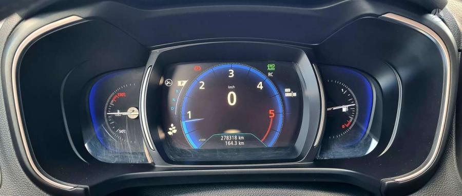 Grey Renault Koleos 2021 in Taurage, with an engine capacity of 2.00 L and mileage of 278 thousand km for 12400 €, photo 25 on AUTOMOTO.COM.LV