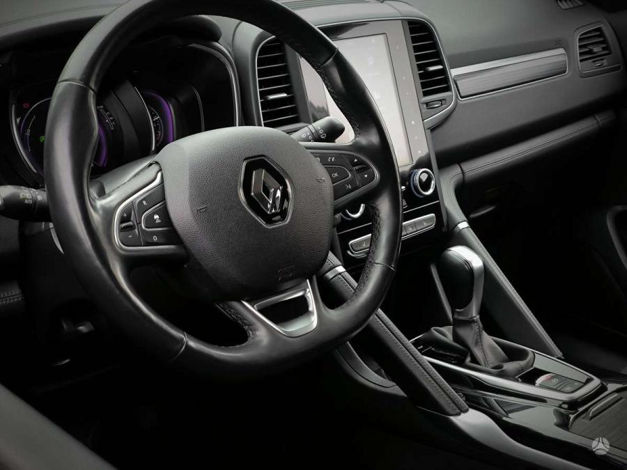 Grey Renault Koleos 2022 in Kaunas, with an engine capacity of 1.33 L and mileage of 48 thousand km for 19300 €, photo 12 on AUTOMOTO.COM.LV