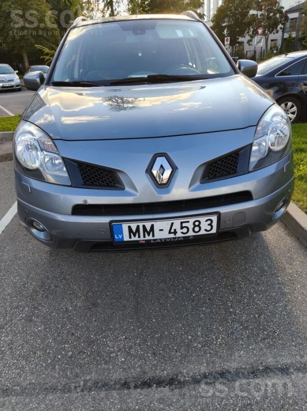 Grey Renault Koleos 2009 in Daugavpils, with an engine capacity of 2.50 L and mileage of 251 thousand km for 3400 €, photo 6 on AUTOMOTO.COM.LV