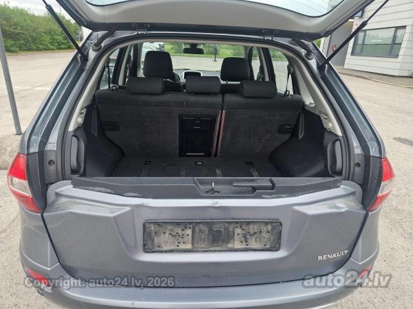 Pelēks Renault Koleos 2008 Tallina, ar dzinēja tilpumu 2.00 L un nobraukumu 330 tūkst. km par 2100 €, foto 8 vietnē AUTOMOTO.COM.LV