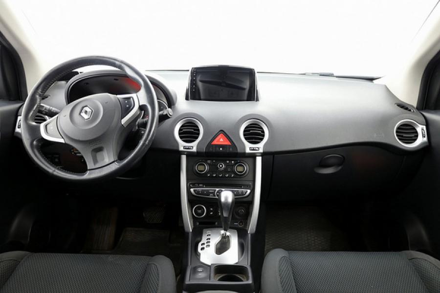 Grey Renault Koleos 2008 in Tallinn, with an engine capacity of 2.00 L and mileage of 319 thousand km for 2499 €, photo 6 on AUTOMOTO.COM.LV