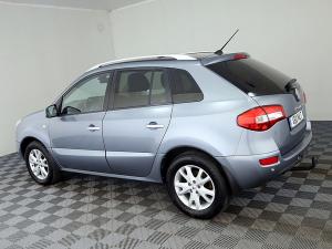 Grey Renault Koleos 2008 in Tallinn, with an engine capacity of 2.00 L and mileage of 319 thousand km for 2399 €, photo 5 on AUTOMOTO.COM.LV