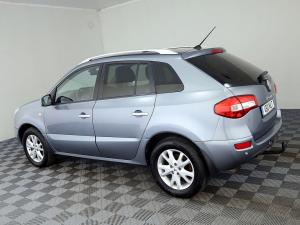 Grey Renault Koleos 2008 in Tallinn, with an engine capacity of 2.00 L and mileage of 319 thousand km for 2399 €, photo 13 on AUTOMOTO.COM.LV