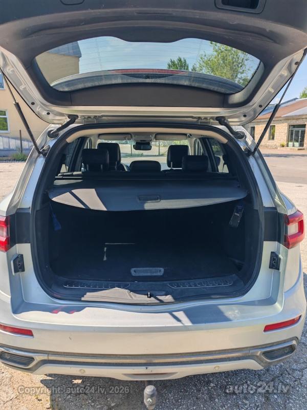 Pelēks Renault Koleos 2019 Tallina, ar dzinēja tilpumu 1.70 L un nobraukumu 173 tūkst. km par 16400 €, foto 8 vietnē AUTOMOTO.COM.LV