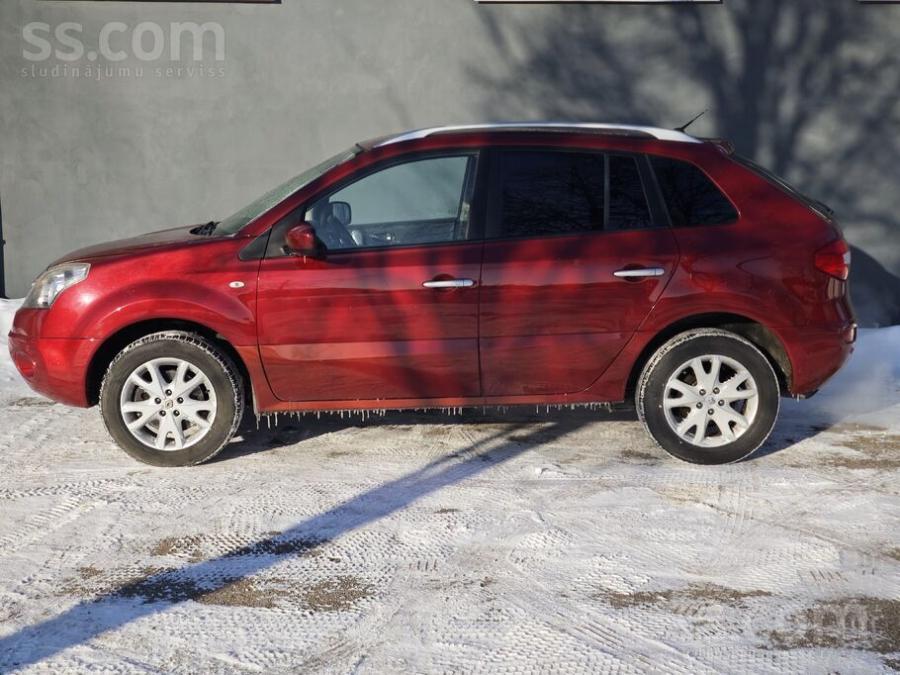 Red Renault Koleos 2008 in Ogre, with an engine capacity of 2.00 L and mileage of 257 thousand km for 3750 €, photo 4 on AUTOMOTO.COM.LV