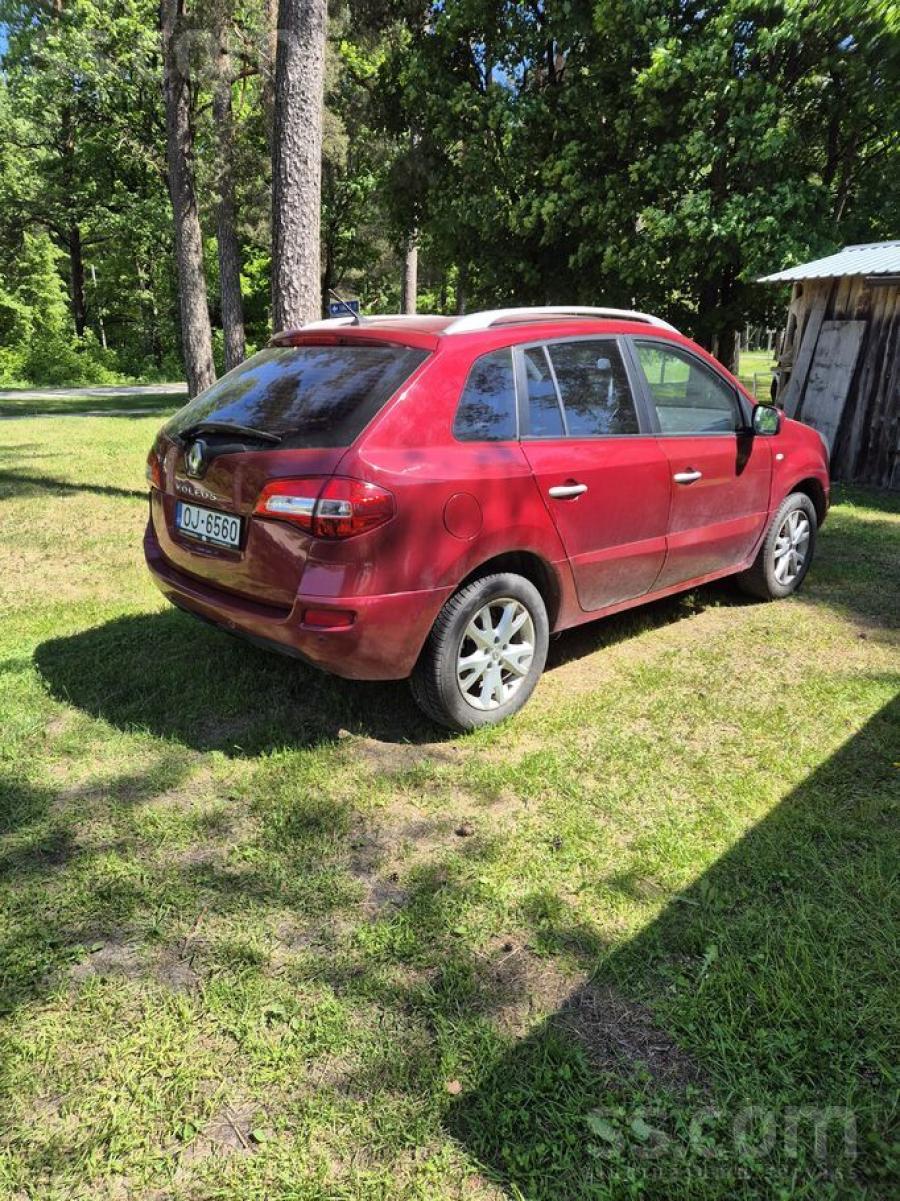 Red Renault Koleos 2008 in Riga, with an engine capacity of 2.00 L and mileage of 258 thousand km for 4600 €, photo 3 on AUTOMOTO.COM.LV