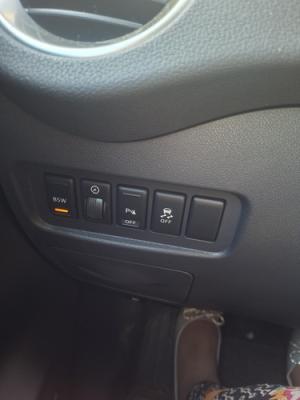 Renault Koleos 2014 Kivieli, ar dzinēja tilpumu 2.00 L un nobraukumu 204 tūkst. km par 8500 €, foto 5 vietnē AUTOMOTO.COM.LV