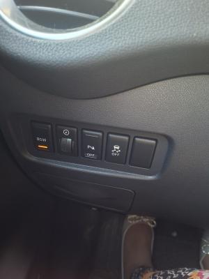 Renault Koleos 2014 Kivieli, ar dzinēja tilpumu 2.00 L un nobraukumu 204 tūkst. km par 8500 €, foto 17 vietnē AUTOMOTO.COM.LV