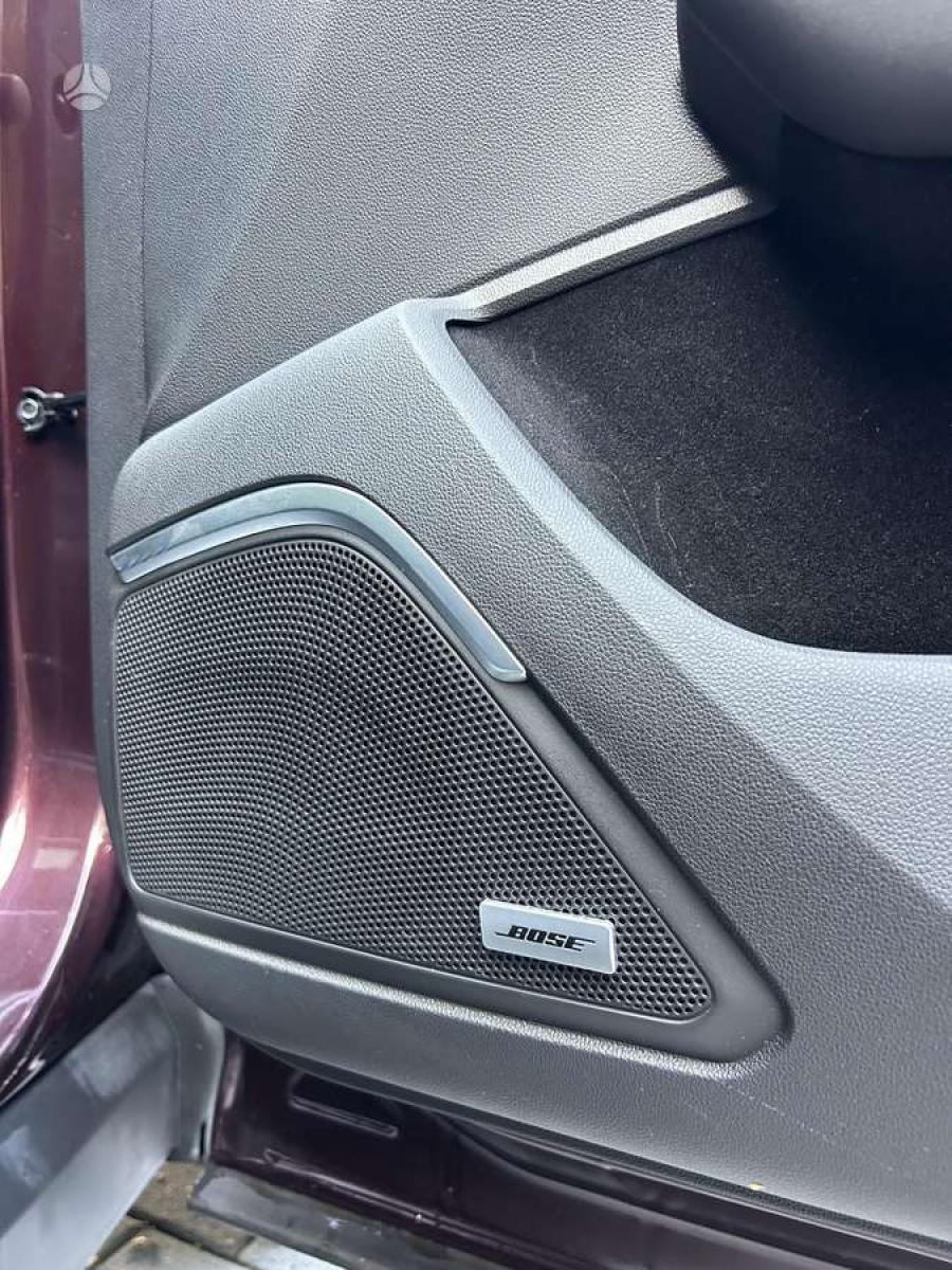 Violet Renault Koleos 2021 in Taurage, with an engine capacity of 1.33 L and mileage of 170 thousand km for 14850 €, photo 28 on AUTOMOTO.COM.LV