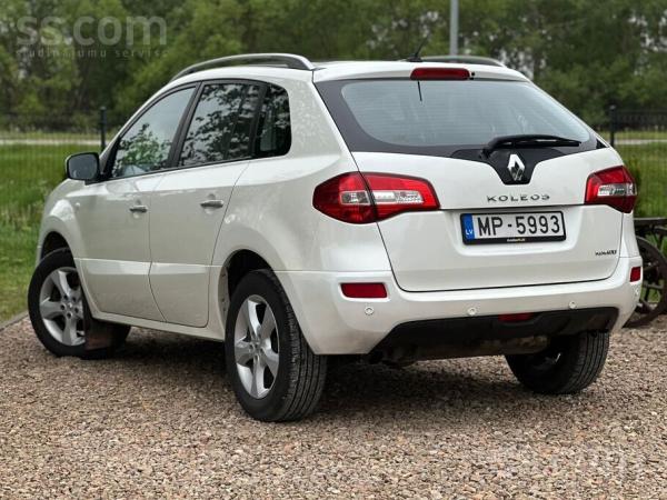 White Renault Koleos 2009 in Jelgava, with an engine capacity of 2.00 L and mileage of 0 thousand km for 3400 €, photo 2 on AUTOMOTO.COM.LV