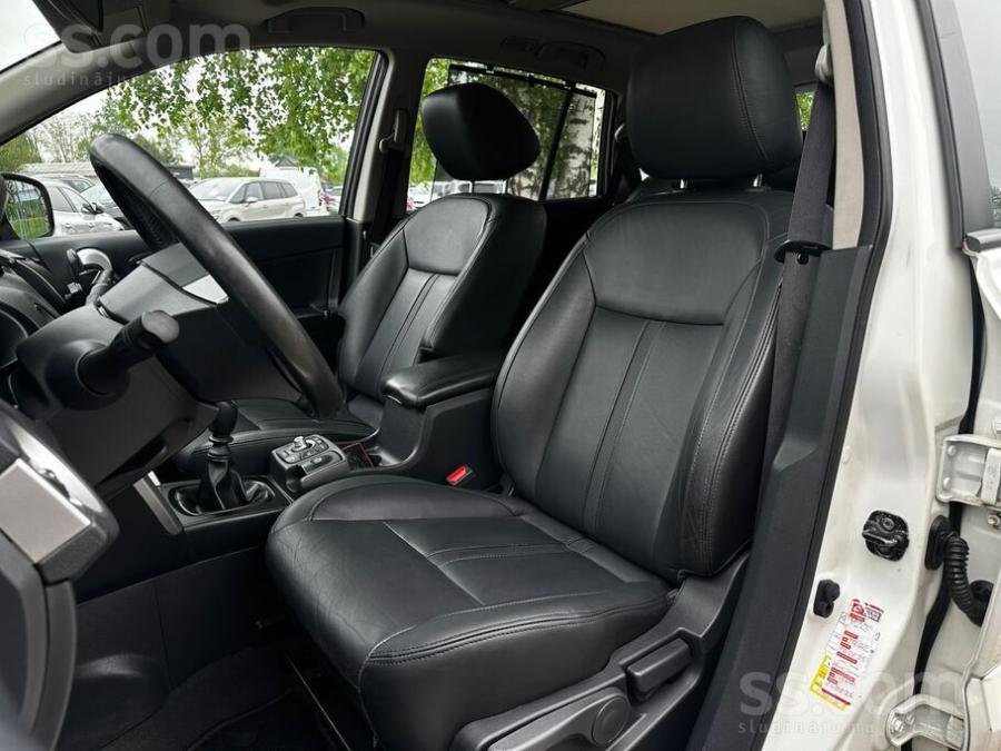 White Renault Koleos 2009 in Jelgava, with an engine capacity of 2.00 L and mileage of 0 thousand km for 3400 €, photo 11 on AUTOMOTO.COM.LV