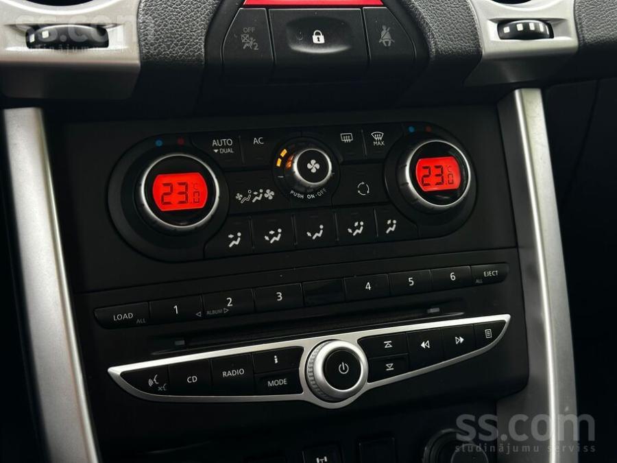 White Renault Koleos 2009 in Jelgava, with an engine capacity of 2.00 L and mileage of 0 thousand km for 3400 €, photo 22 on AUTOMOTO.COM.LV
