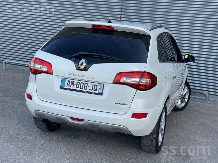 Balts Renault Koleos 2010 Rīga, ar dzinēja tilpumu 2.00 L un nobraukumu 257 tūkst. km par 4250 €, foto 4 vietnē AUTOMOTO.COM.LV
