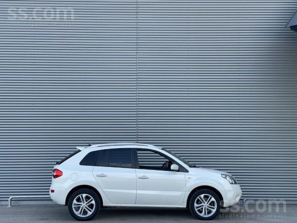 Balts Renault Koleos 2010 Rīga, ar dzinēja tilpumu 2.00 L un nobraukumu 257 tūkst. km par 4250 €, foto 5 vietnē AUTOMOTO.COM.LV