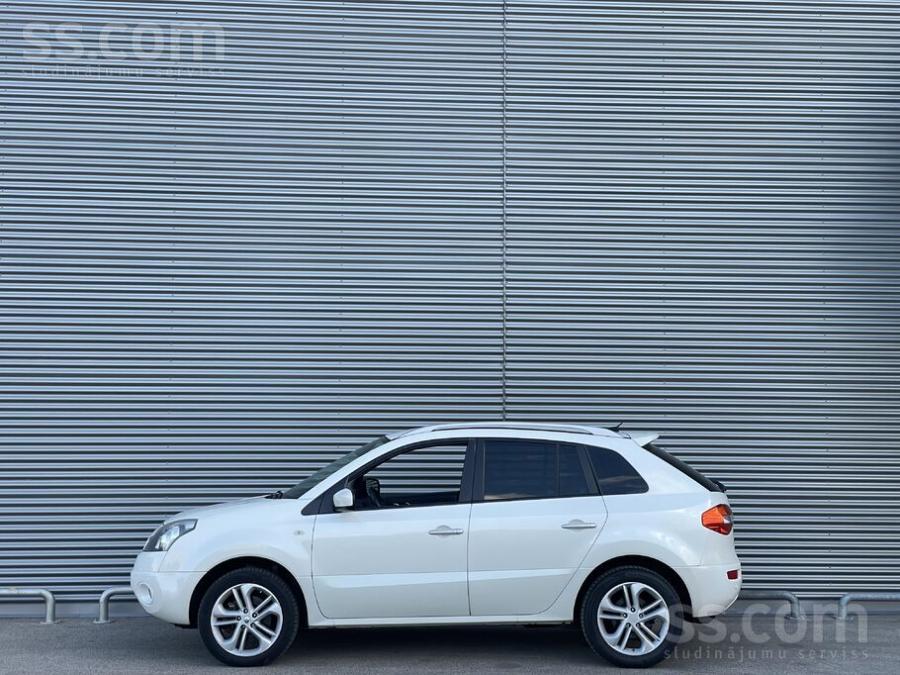 Balts Renault Koleos 2010 Rīga, ar dzinēja tilpumu 2.00 L un nobraukumu 257 tūkst. km par 4250 €, foto 7 vietnē AUTOMOTO.COM.LV