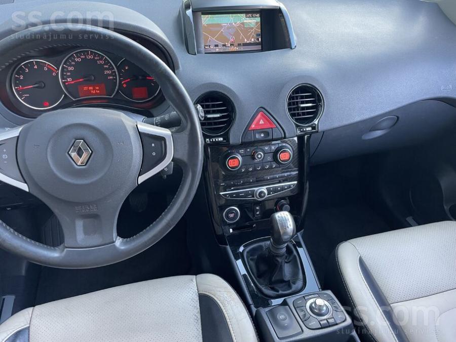 Balts Renault Koleos 2010 Rīga, ar dzinēja tilpumu 2.00 L un nobraukumu 257 tūkst. km par 4250 €, foto 20 vietnē AUTOMOTO.COM.LV