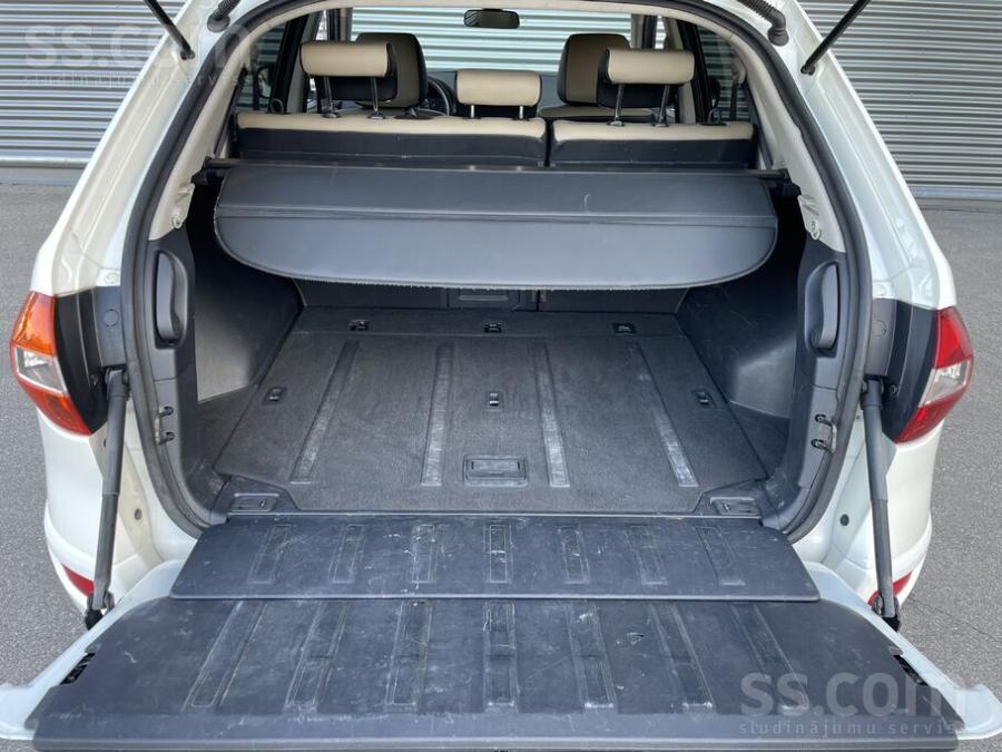 Balts Renault Koleos 2010 Rīga, ar dzinēja tilpumu 2.00 L un nobraukumu 257 tūkst. km par 4250 €, foto 22 vietnē AUTOMOTO.COM.LV