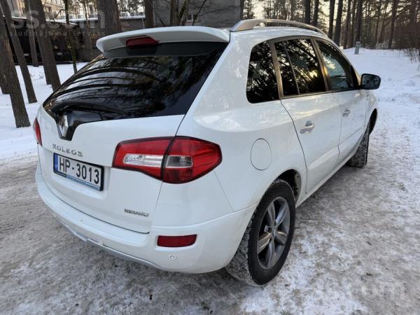 White Renault Koleos 2011 in Riga, with an engine capacity of 2.00 L and mileage of 267 thousand km for 4950 €, photo 2 on AUTOMOTO.COM.LV