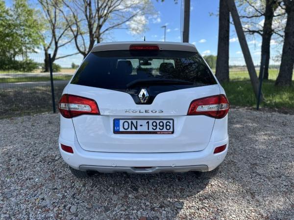 Balts Renault Koleos 2011 Cēsis, ar dzinēja tilpumu 2.00 L un nobraukumu 0 tūkst. km par 5900 €, foto 5 vietnē AUTOMOTO.COM.LV