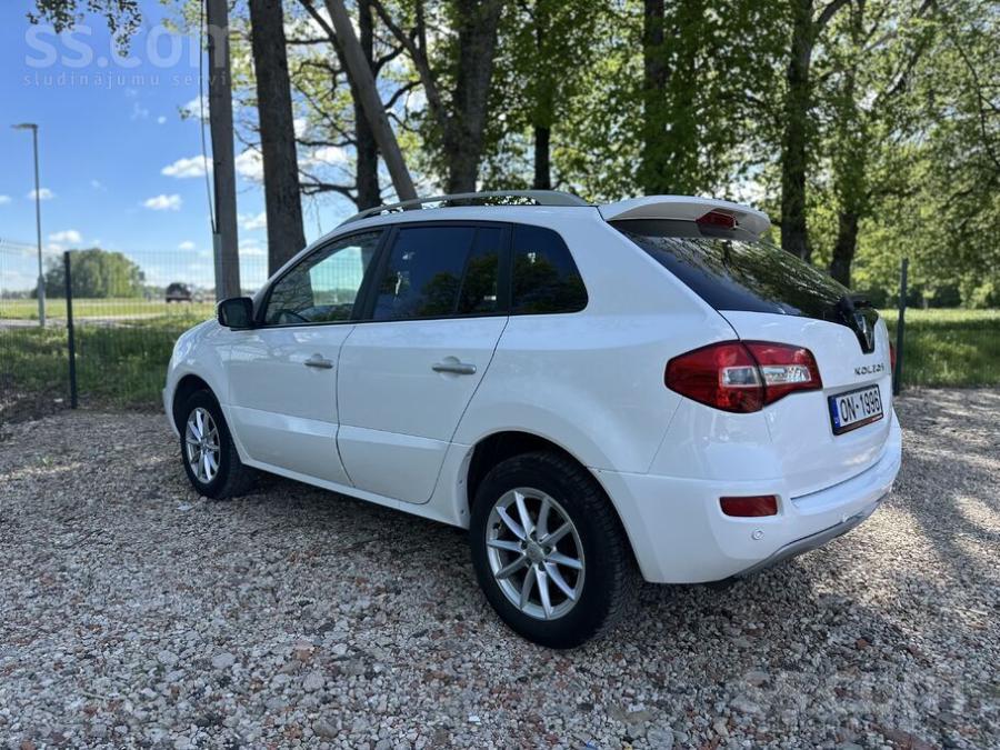 White Renault Koleos 2011 in Cesis, with an engine capacity of 2.00 L and mileage of 0 thousand km for 5400 €, photo 5 on AUTOMOTO.COM.LV