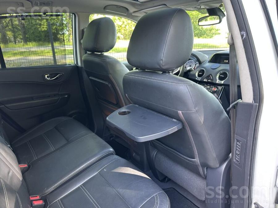 White Renault Koleos 2011 in Cesis, with an engine capacity of 2.00 L and mileage of 0 thousand km for 5400 €, photo 18 on AUTOMOTO.COM.LV