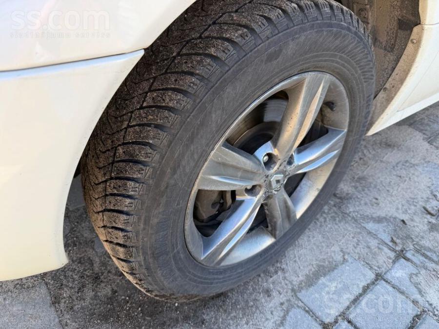 Balts Renault Koleos 2011 Rīga, ar dzinēja tilpumu 2.00 L un nobraukumu 267 tūkst. km par 4550 €, foto 10 vietnē AUTOMOTO.COM.LV