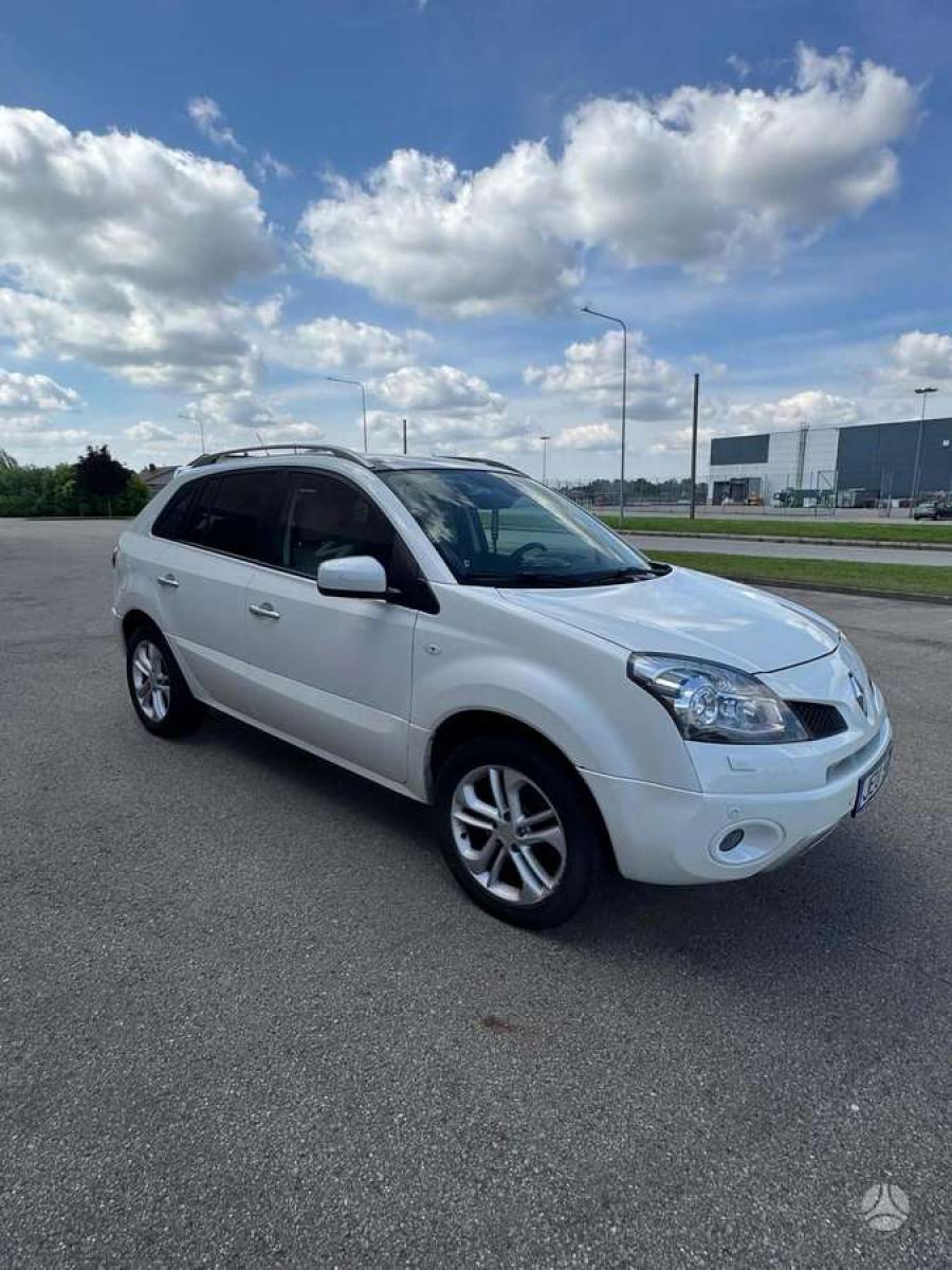 Balts Renault Koleos 2011 Panevēža, ar dzinēja tilpumu 2.00 L un nobraukumu 375 tūkst. km par 3800 €, foto 1 vietnē AUTOMOTO.COM.LV