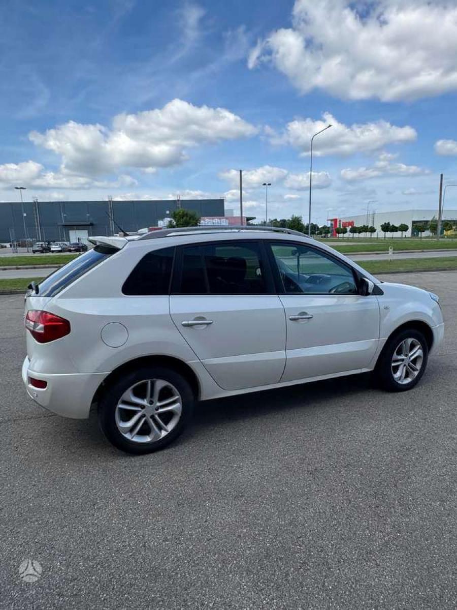Balts Renault Koleos 2011 Panevēža, ar dzinēja tilpumu 2.00 L un nobraukumu 375 tūkst. km par 3800 €, foto 5 vietnē AUTOMOTO.COM.LV