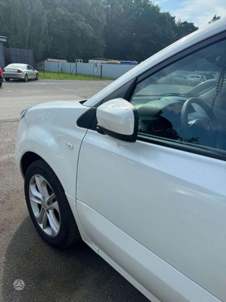 Balts Renault Koleos 2011 Panevēža, ar dzinēja tilpumu 2.00 L un nobraukumu 375 tūkst. km par 3800 €, foto 7 vietnē AUTOMOTO.COM.LV