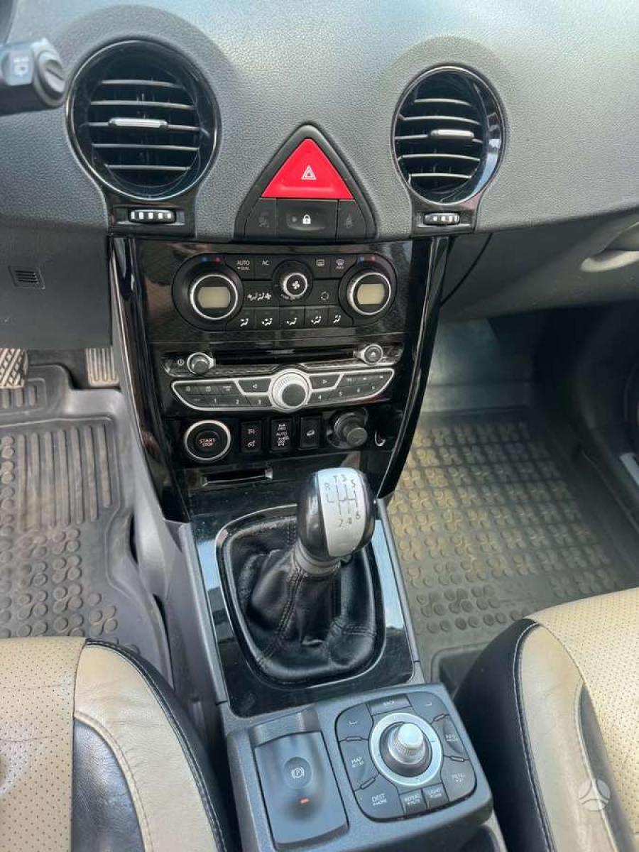 Balts Renault Koleos 2011 Panevēža, ar dzinēja tilpumu 2.00 L un nobraukumu 375 tūkst. km par 3800 €, foto 16 vietnē AUTOMOTO.COM.LV