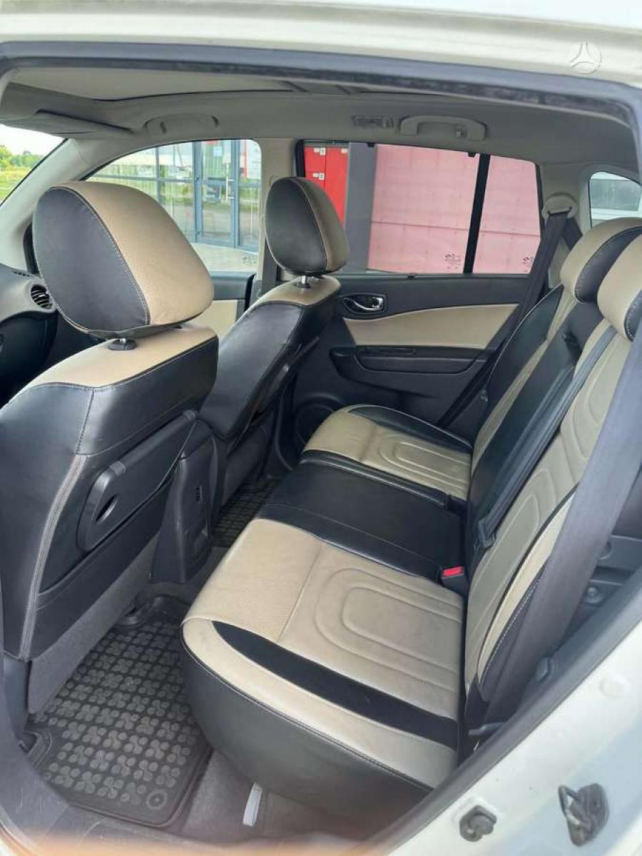 Balts Renault Koleos 2011 Panevēža, ar dzinēja tilpumu 2.00 L un nobraukumu 375 tūkst. km par 3800 €, foto 19 vietnē AUTOMOTO.COM.LV