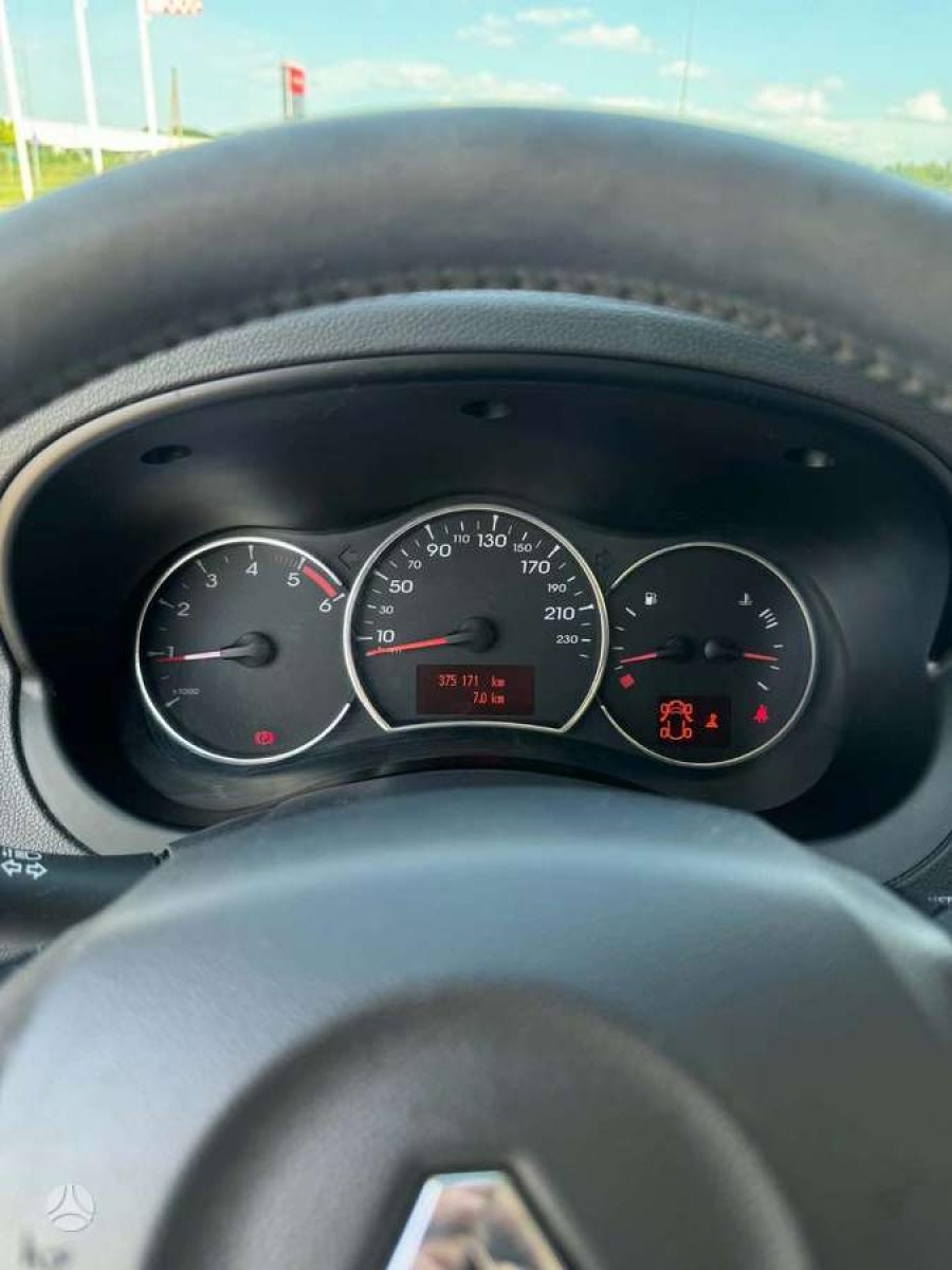 Balts Renault Koleos 2011 Panevēža, ar dzinēja tilpumu 2.00 L un nobraukumu 375 tūkst. km par 3800 €, foto 27 vietnē AUTOMOTO.COM.LV
