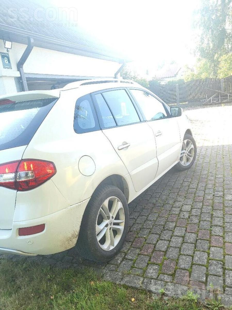 White Renault Koleos 2011 in Jelgava, with an engine capacity of 2.00 L and mileage of 201 thousand km for 4500 €, photo 3 on AUTOMOTO.COM.LV