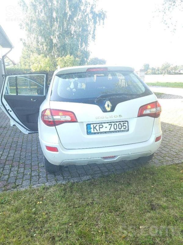 White Renault Koleos 2011 in Jelgava, with an engine capacity of 2.00 L and mileage of 201 thousand km for 4500 €, photo 3 on AUTOMOTO.COM.LV