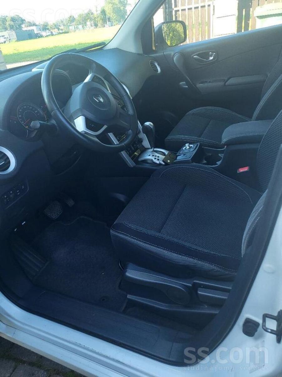White Renault Koleos 2011 in Jelgava, with an engine capacity of 2.00 L and mileage of 201 thousand km for 4500 €, photo 5 on AUTOMOTO.COM.LV