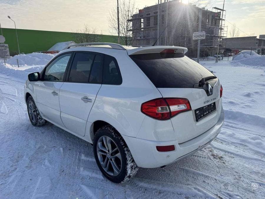 Balts Renault Koleos 2012 Kauņa, ar dzinēja tilpumu 2.00 L un nobraukumu 205 tūkst. km par 6900 €, foto 4 vietnē AUTOMOTO.COM.LV