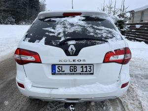 White Renault Koleos 2012 in Plunge, with an engine capacity of 2.00 L and mileage of 230 thousand km for 3950 €, photo 2 on AUTOMOTO.COM.LV
