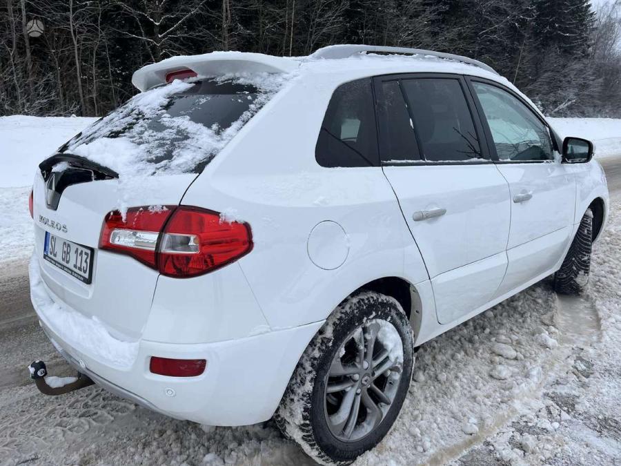 White Renault Koleos 2012 in Plunge, with an engine capacity of 2.00 L and mileage of 230 thousand km for 3950 €, photo 3 on AUTOMOTO.COM.LV