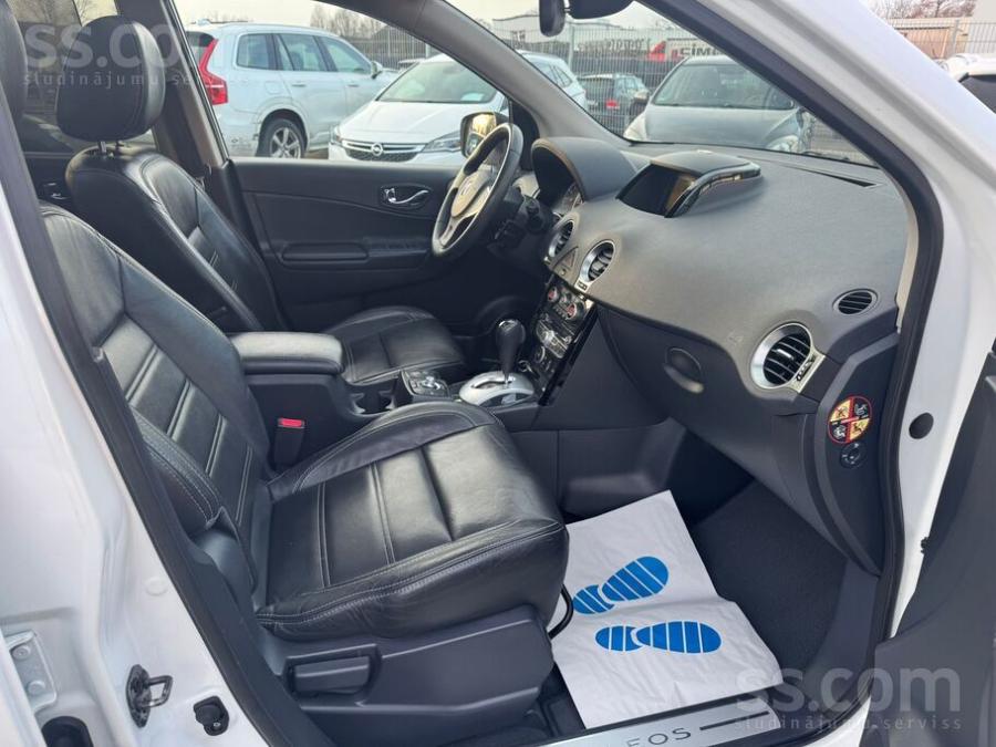 White Renault Koleos 2012 in Cesis, with an engine capacity of 2.00 L and mileage of 214 thousand km for 6750 €, photo 13 on AUTOMOTO.COM.LV
