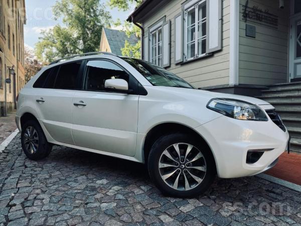 Balts Renault Koleos 2012 Cēsis, ar dzinēja tilpumu 2.00 L un nobraukumu 0 tūkst. km par 5990 €, foto 2 vietnē AUTOMOTO.COM.LV