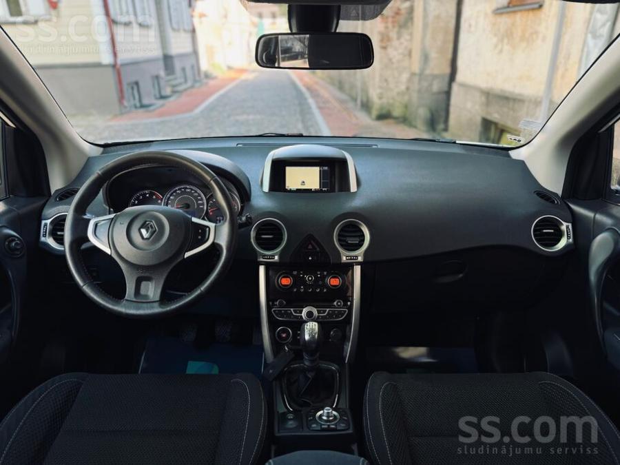 White Renault Koleos 2012 in Cesis, with an engine capacity of 2.00 L and mileage of 0 thousand km for 5990 €, photo 16 on AUTOMOTO.COM.LV