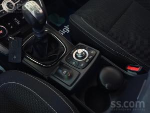 White Renault Koleos 2012 in Cesis, with an engine capacity of 2.00 L and mileage of 0 thousand km for 5990 €, photo 19 on AUTOMOTO.COM.LV