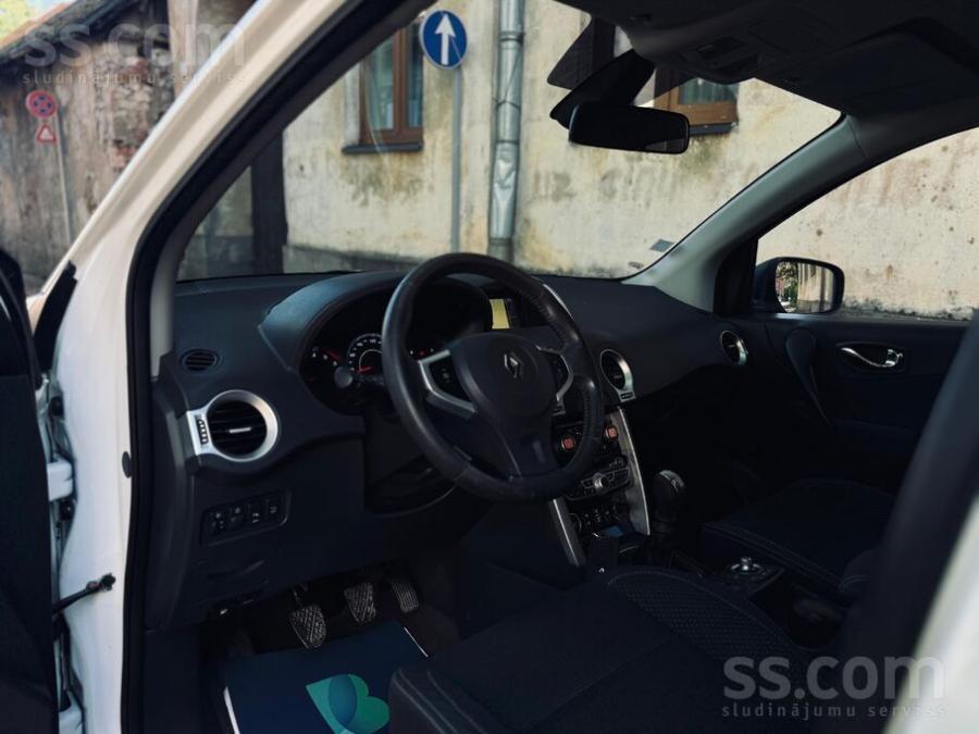 White Renault Koleos 2012 in Cesis, with an engine capacity of 2.00 L and mileage of 0 thousand km for 5990 €, photo 23 on AUTOMOTO.COM.LV