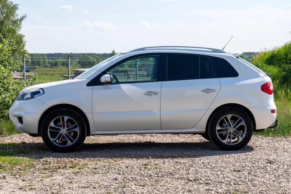 Balts Renault Koleos 2012 Rīga, ar dzinēja tilpumu 2.00 L un nobraukumu 265 tūkst. km par 6995 €, foto 9 vietnē AUTOMOTO.COM.LV