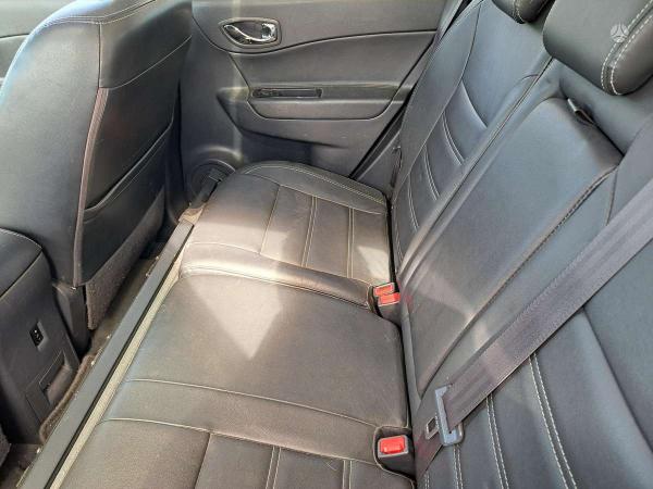 Balts Renault Koleos 2013 Tauragė, ar dzinēja tilpumu 2.00 L un nobraukumu 251 tūkst. km par 3600 €, foto 7 vietnē AUTOMOTO.COM.LV