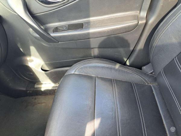 Balts Renault Koleos 2013 Tauragė, ar dzinēja tilpumu 2.00 L un nobraukumu 251 tūkst. km par 3600 €, foto 9 vietnē AUTOMOTO.COM.LV